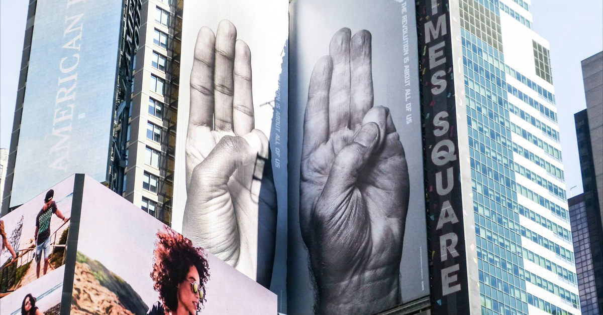 No, the Hunger Games three-finger sign isn't infringement